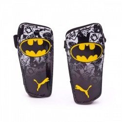 Ochraniacze piłkarskie Puma Superhero Guard Batman 030631-50 | Sklep ...